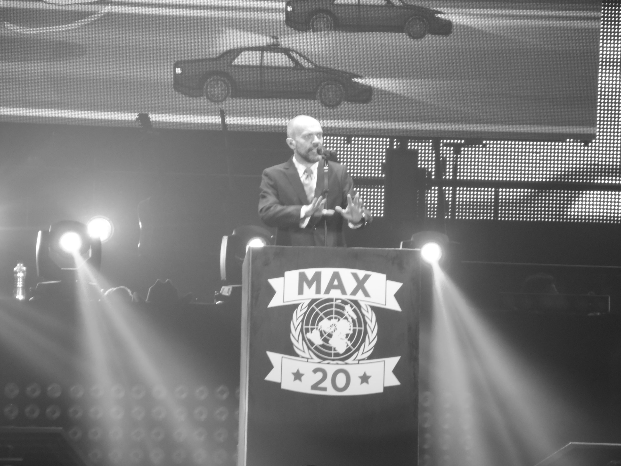 Max Pezzali all'Olimpico: cosa sapere prima del 23 giugno